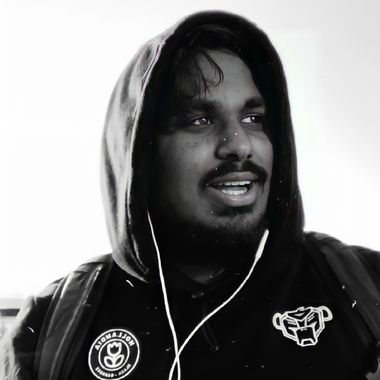 Pakistani Men - Meet Guys from Pakistan - LoveHabibi