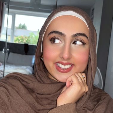 Pakistani Women - Meet Women from Pakistan - LoveHabibi