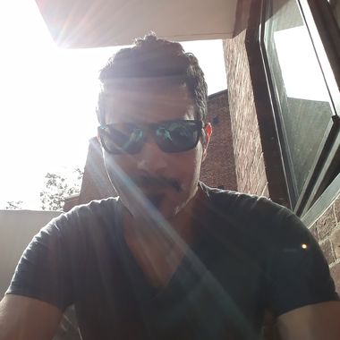 Arab Men London - Meet Arab Guys in London - LoveHabibi