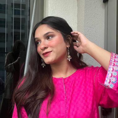 Pakistani Girls - Meet Girls from Pakistan - LoveHabibi