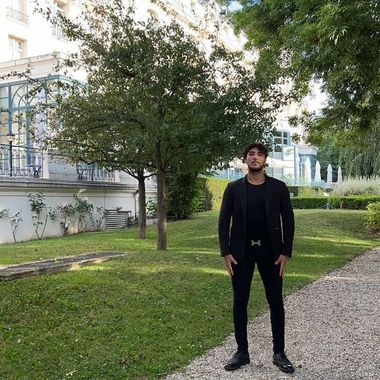 Kuwaiti Dating - Kuwait Online Dating - LoveHabibi