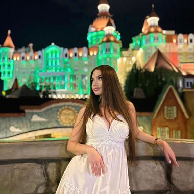 Bahrain Dating - Online Dating Bahrain - LoveHabibi